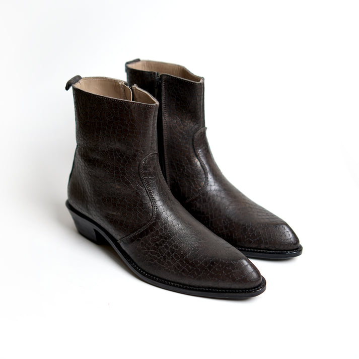 Classic Crest – Brogan Boots